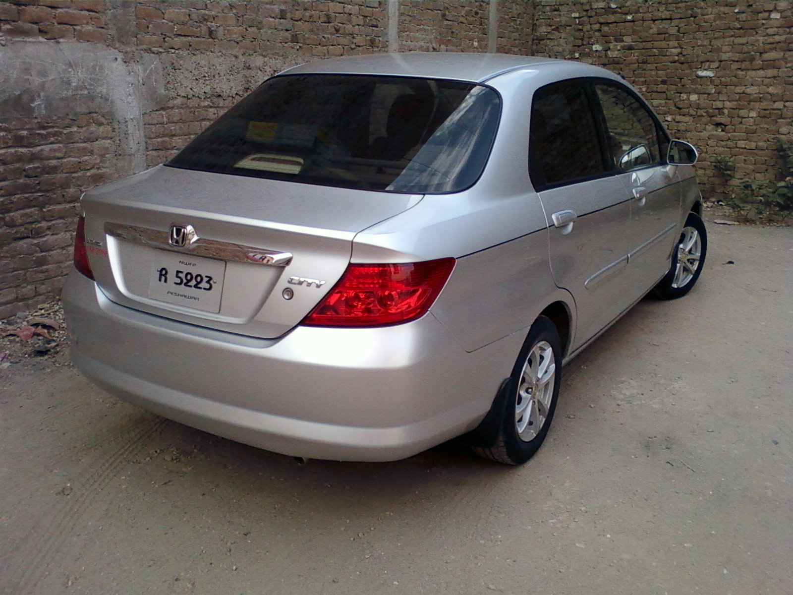 Honda City las especificaciones técnicas y el consumo de combustible